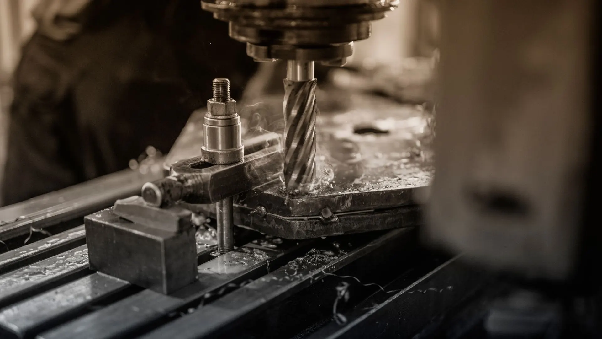 Apa Itu OEM: Pengertian dan Contoh dalam Industri - Metal Manufakturing ...