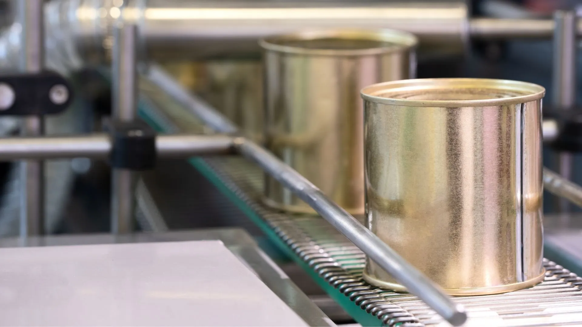 Produsen Kaleng Thinner Terbaik - Metal Manufakturing Indonesia