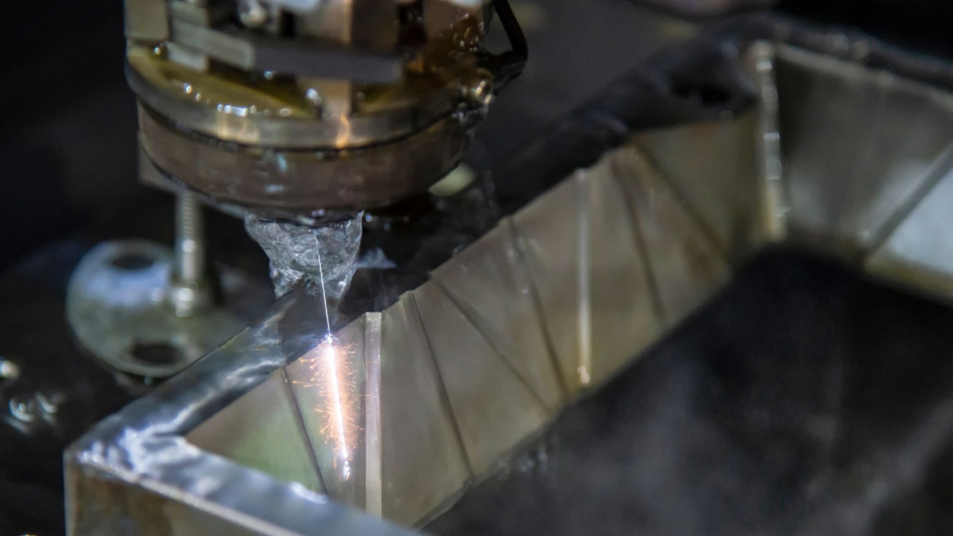 Jasa Wire Cut Sidoarjo - Metal Manufakturing Indonesia